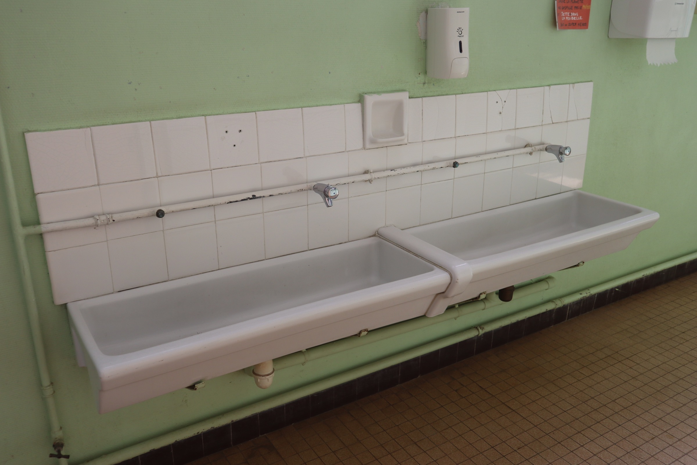 Lavabo collectif - Auge - REFAIR